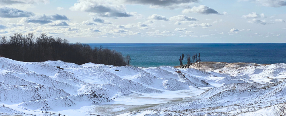 Arcadia Bluffs | Winter Lodging & Dining at Arcadia Bluffs